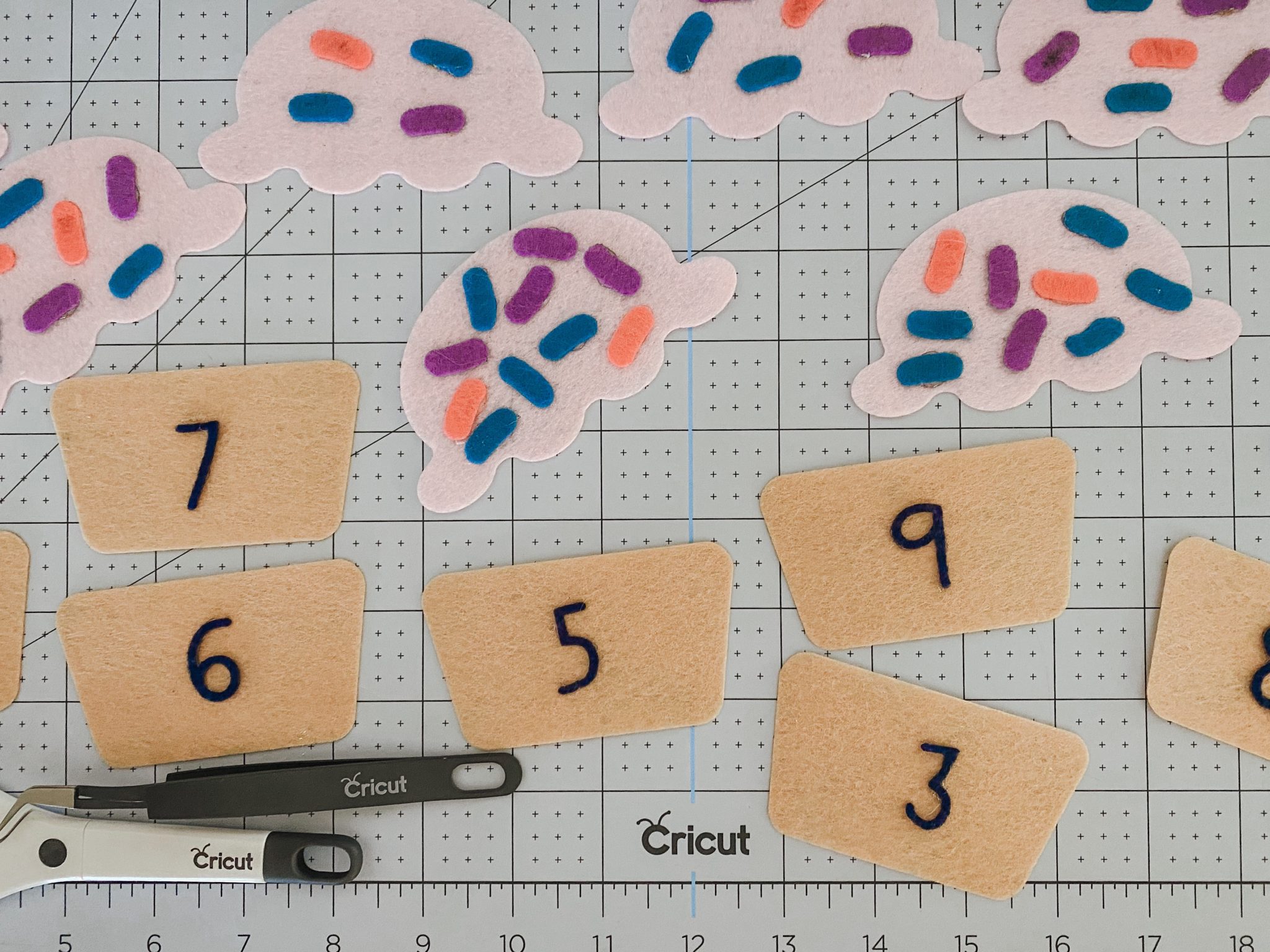 Summer Math DIY Craft | Mamallamallama on the weekly