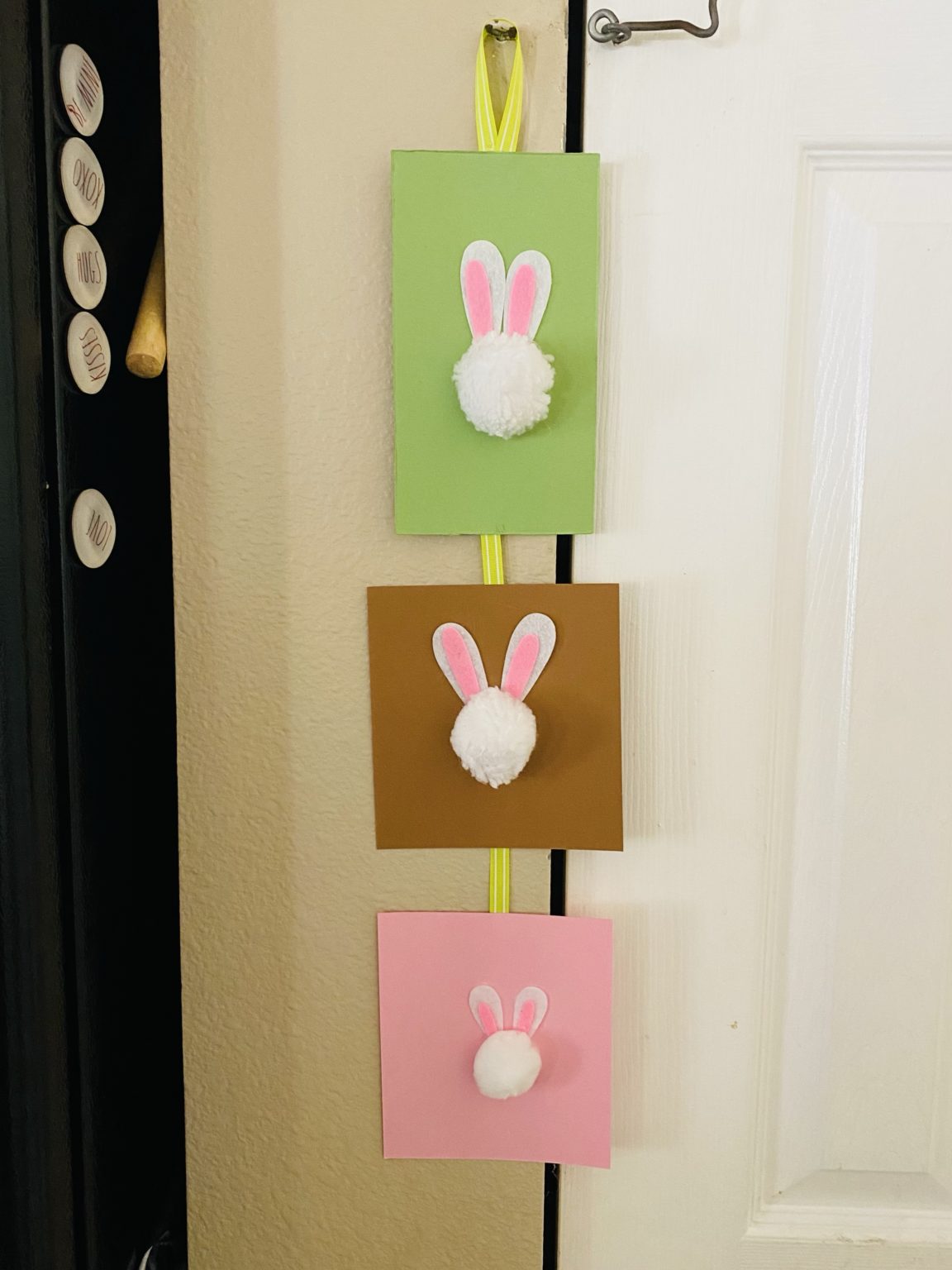 DIY Spring Dollar Tree Craft | Mamallamallama on the weekly