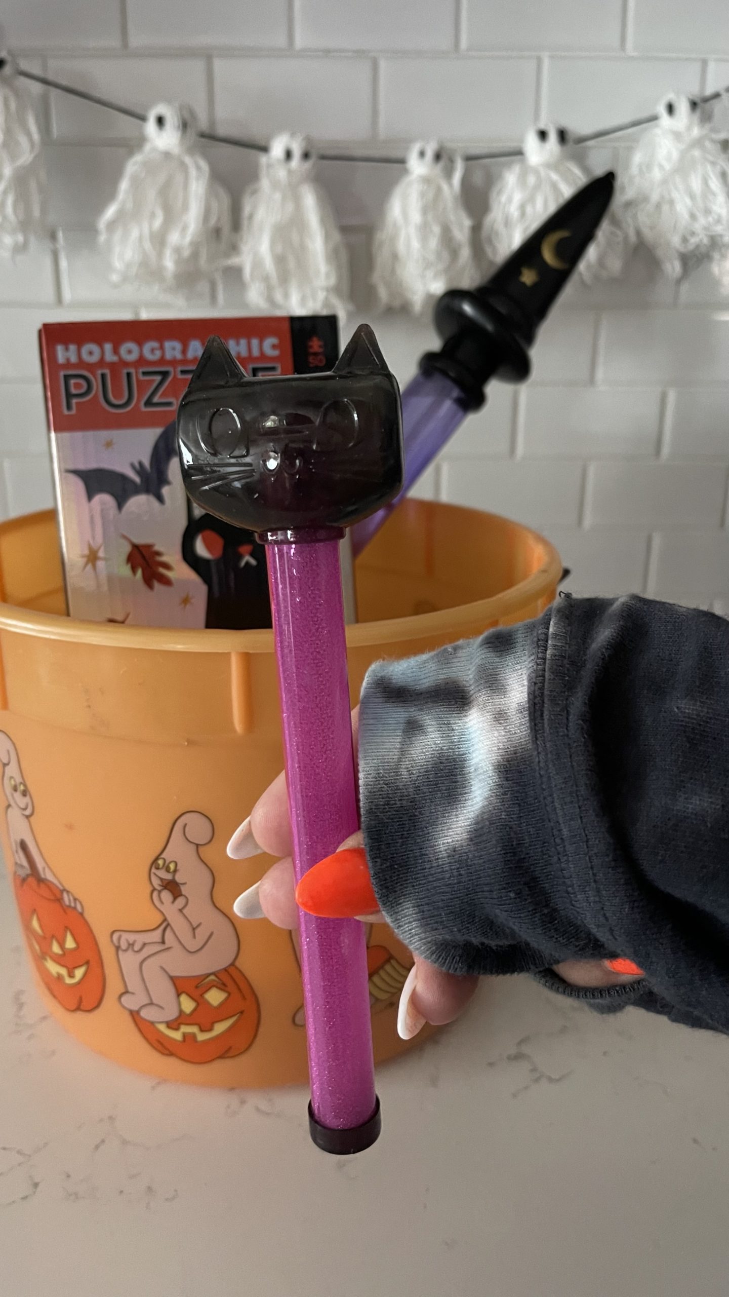 DIY Halloween Boo Bucket’s | Mamallamallama on the weekly