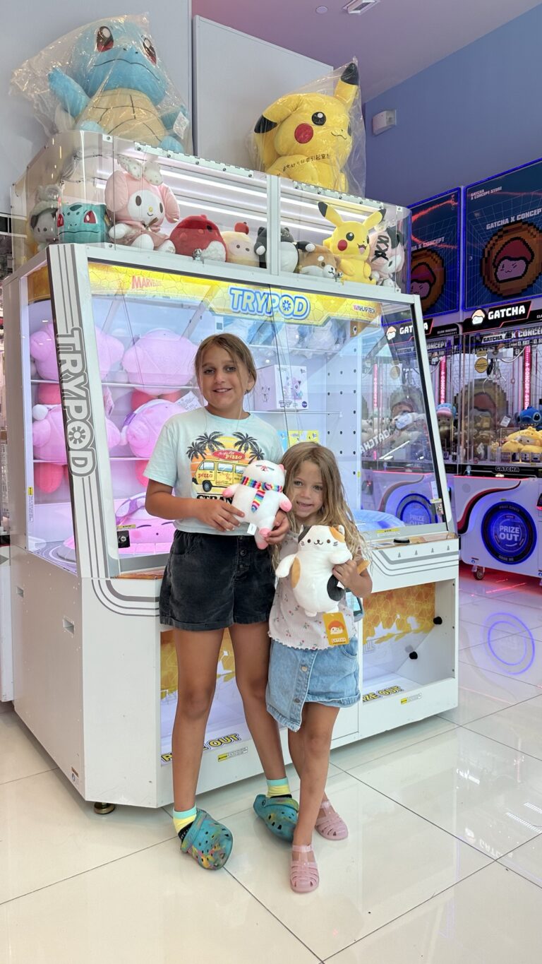 Gatcha Orlando | Mamallamallama on the weekly