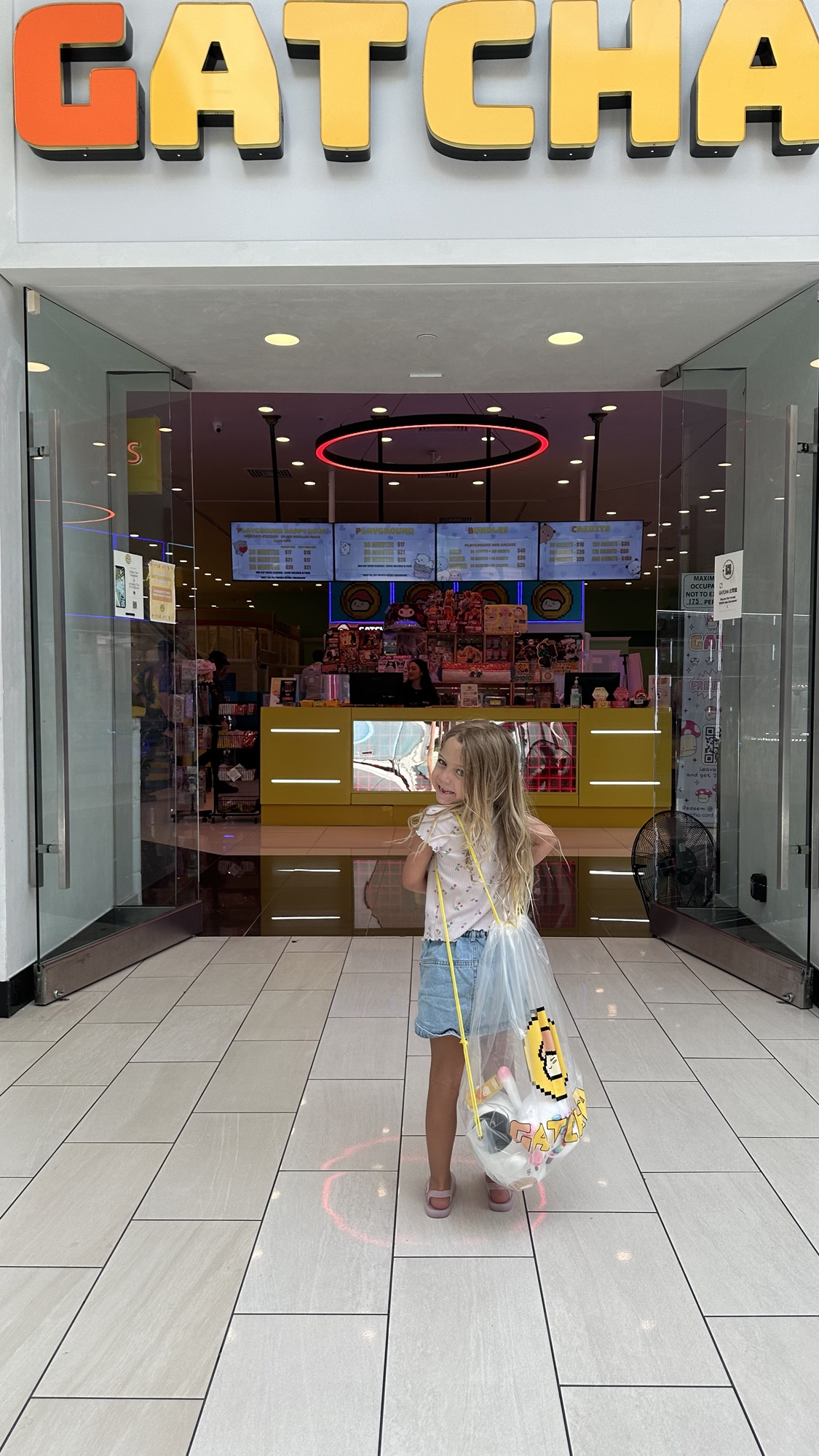 Gatcha Orlando | Mamallamallama on the weekly